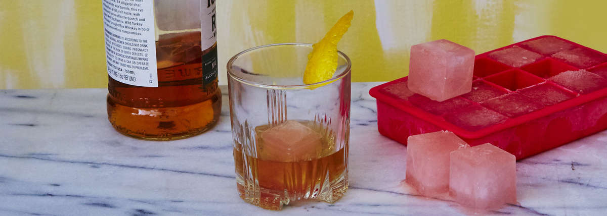 Absinthe Ice Cubes Recipe: How to Make Absinthe Ice - Thrillist