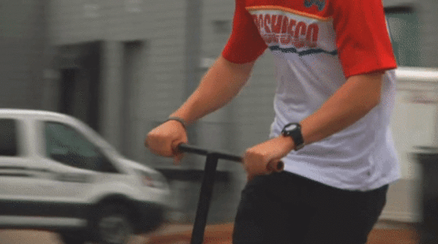 Razor Scooter Tricks: We Found the Best Razor Scooter Video Online ...