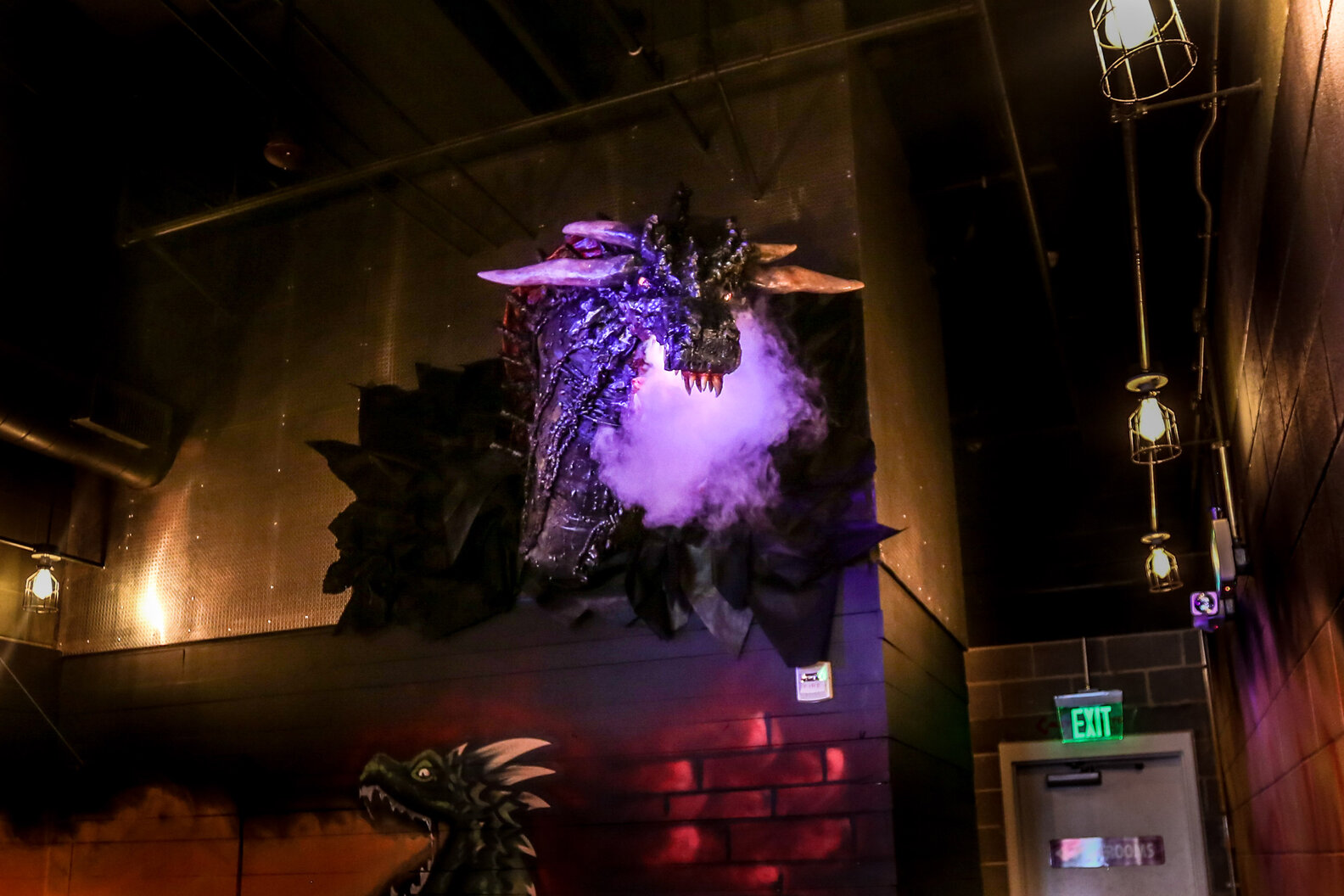 'Game of Thrones' PUB Pop-Up Bar Opens in Washington, DC - Thrillist