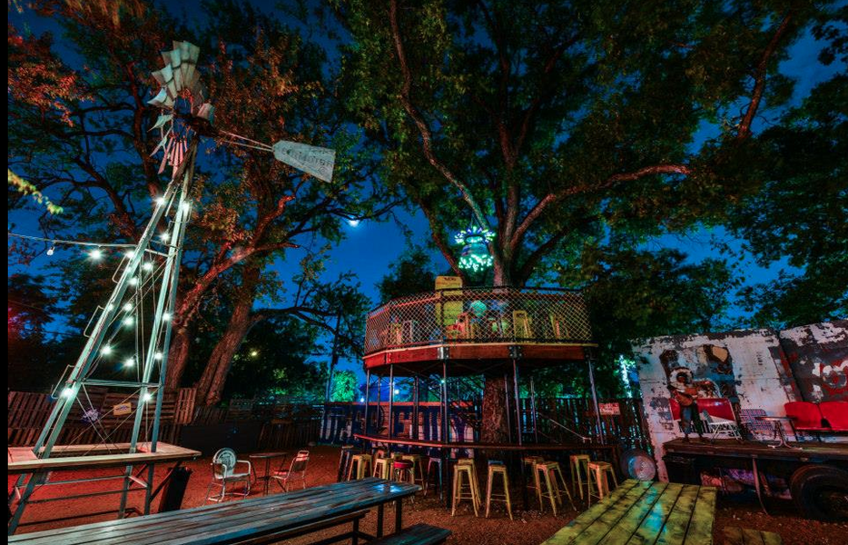 Best Outdoor Bars US: Outdoor Bar Ideas for Your Next Trip - Thrillist