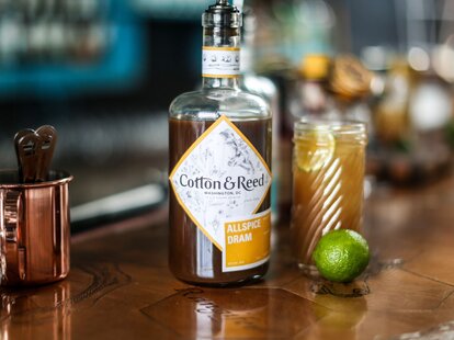 Cotton & Reed: A Bar in Washington, D.C. - Thrillist