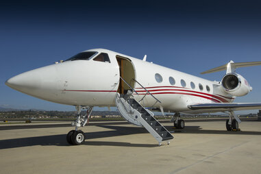 Solar Eclipse 2017: You Can Watch From a Private Jet With Airbnb ...