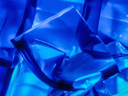 Boozy Blue Jello - Thrillist