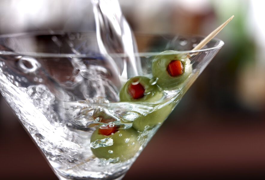 Popular Drink Names: 14 Names of Mixed Alcoholic Drinks - Thrillist
