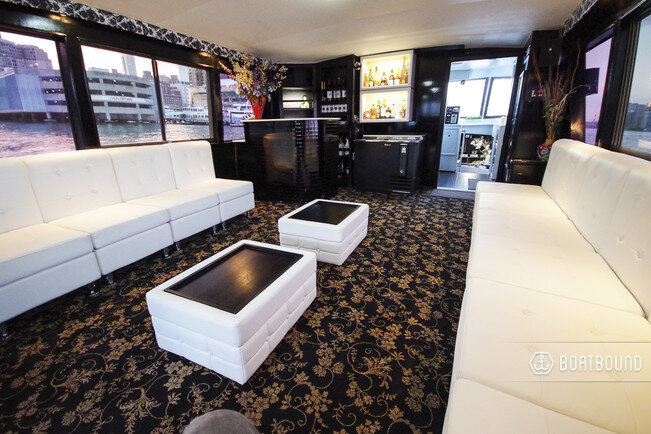 Best Boat Bars: 8 Luxury Boats You Can Rent and Booze On - Thrillist