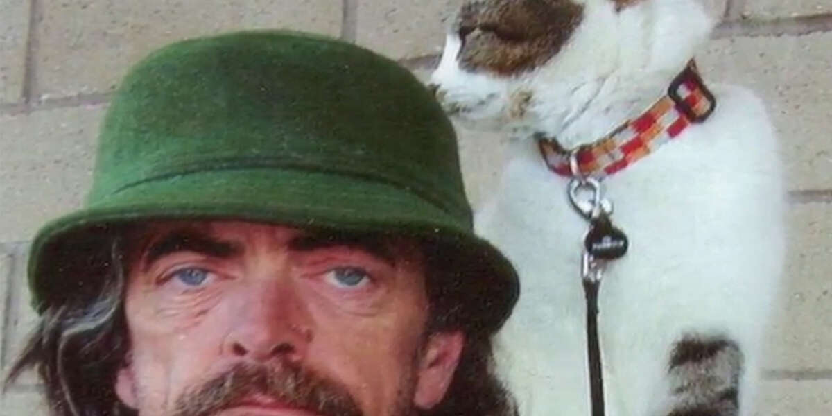 Homeless Man Adopts Cat — Then Realizes Something Amazing - Videos ...