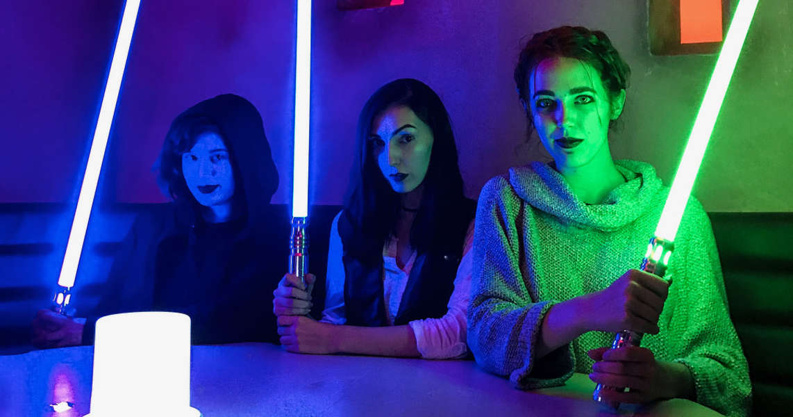 Scum & Villainy Cantina Is the Ultimate Star Wars-Inspired Bar in LA ...