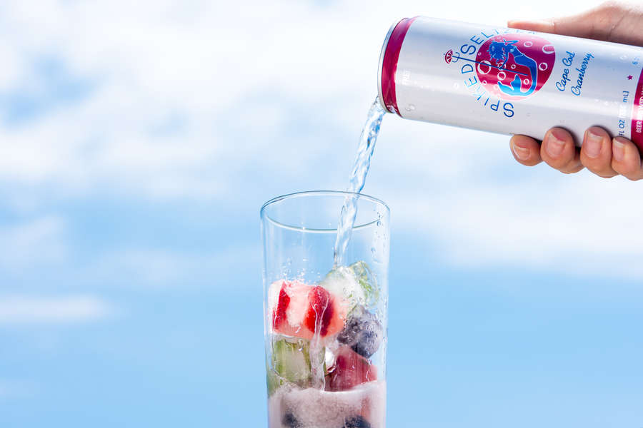 The 4 Best Spiked Seltzer Brands You Can Buy Right Now - Thrillist