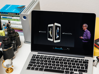 Apple Event 2017 Live Stream: How to Watch the iPhone 8 Announcement ...