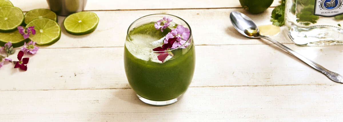 The Best Green Drink With Alcohol You Can Make - Thrillist