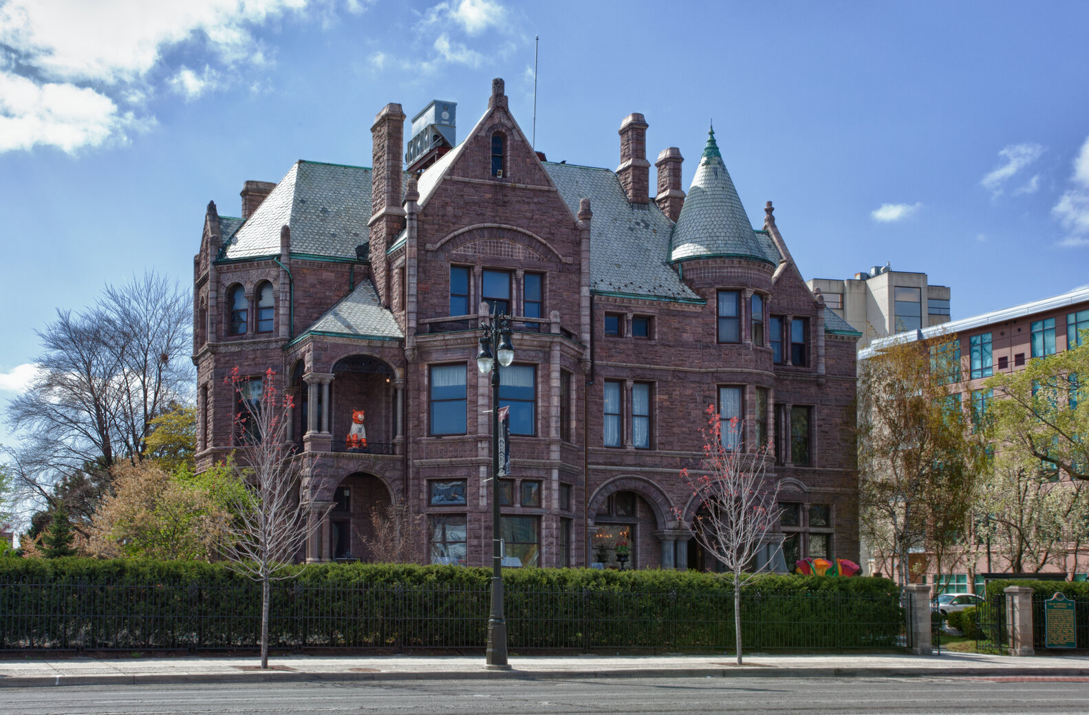 Most Haunted Places in Michigan to Visit This Halloween - Thrillist