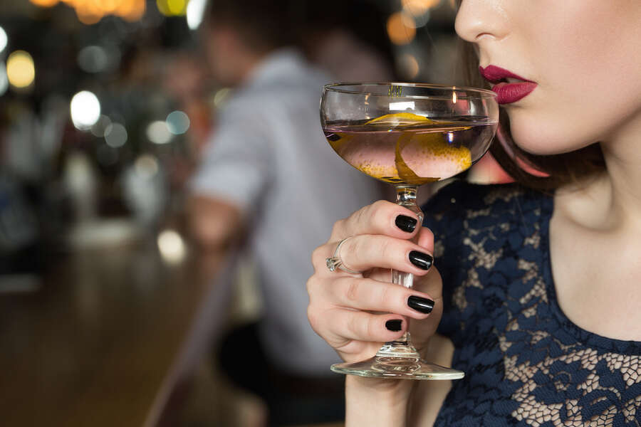 Bar Etiquette: What It’s Actually Okay to Send Back a Drink - Thrillist