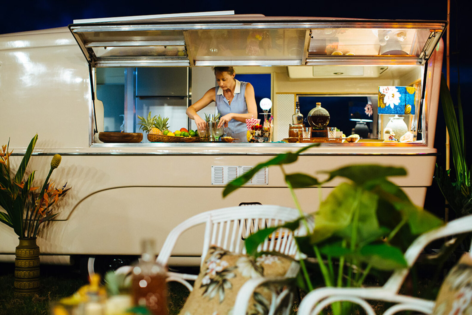Mobile Cocktail Van: The Best Mobile Bars - Thrillist