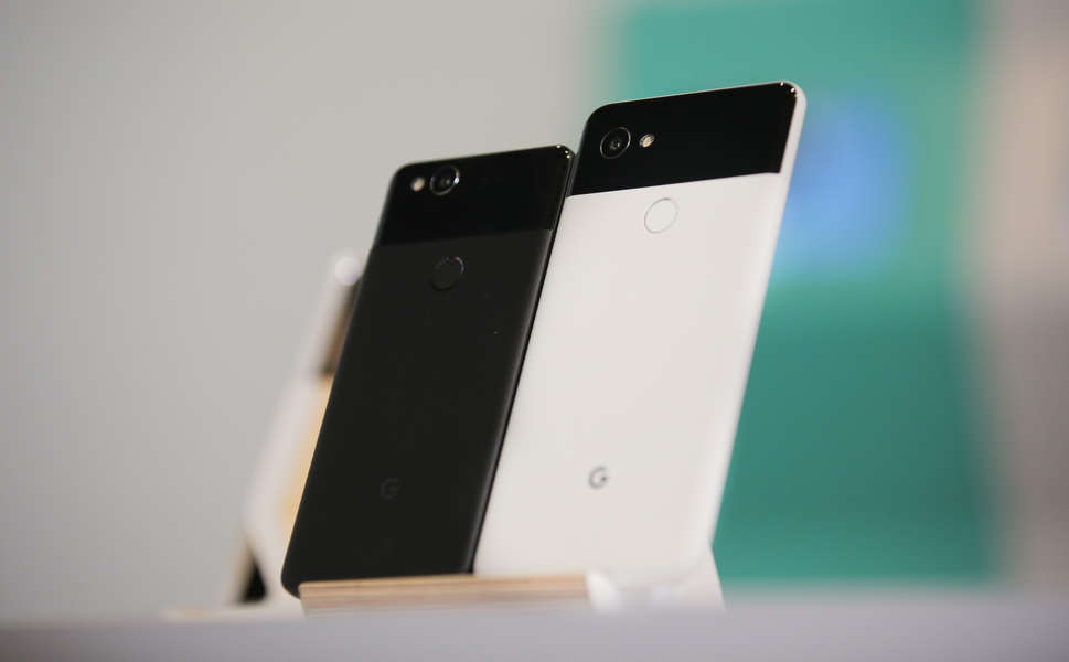 Google Pixel 2 Versus Apple iPhone X: Specs, Features, Major ...