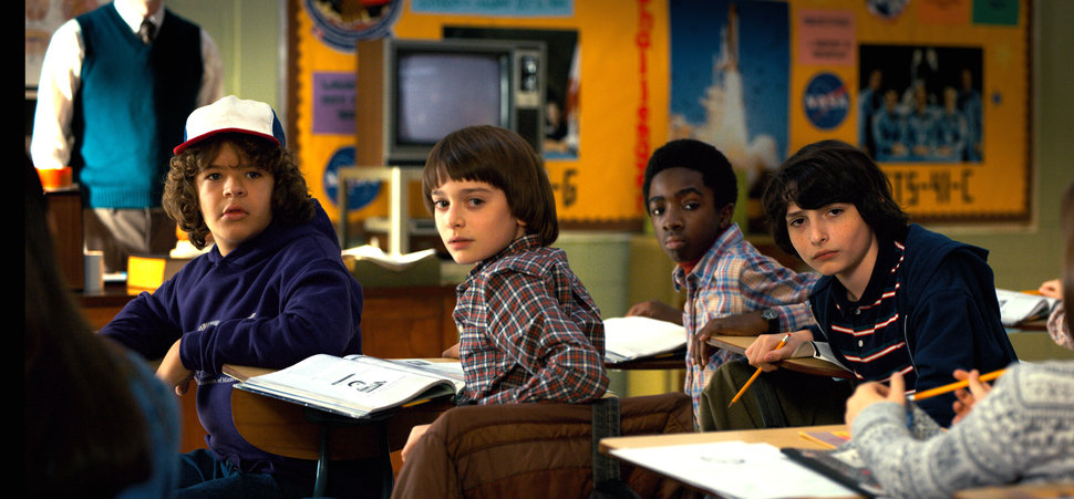Stranger Things Cast Ages: How Old Are The Kids in Stranger Things ...