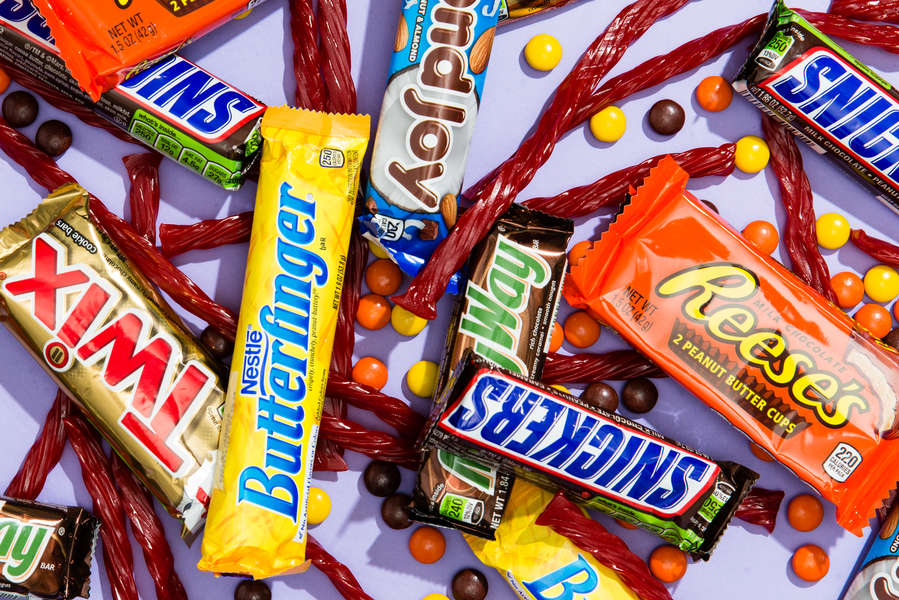 Molly Sims Ranks Best Halloween Candy in Fantasy Draft - SnackTalk ...