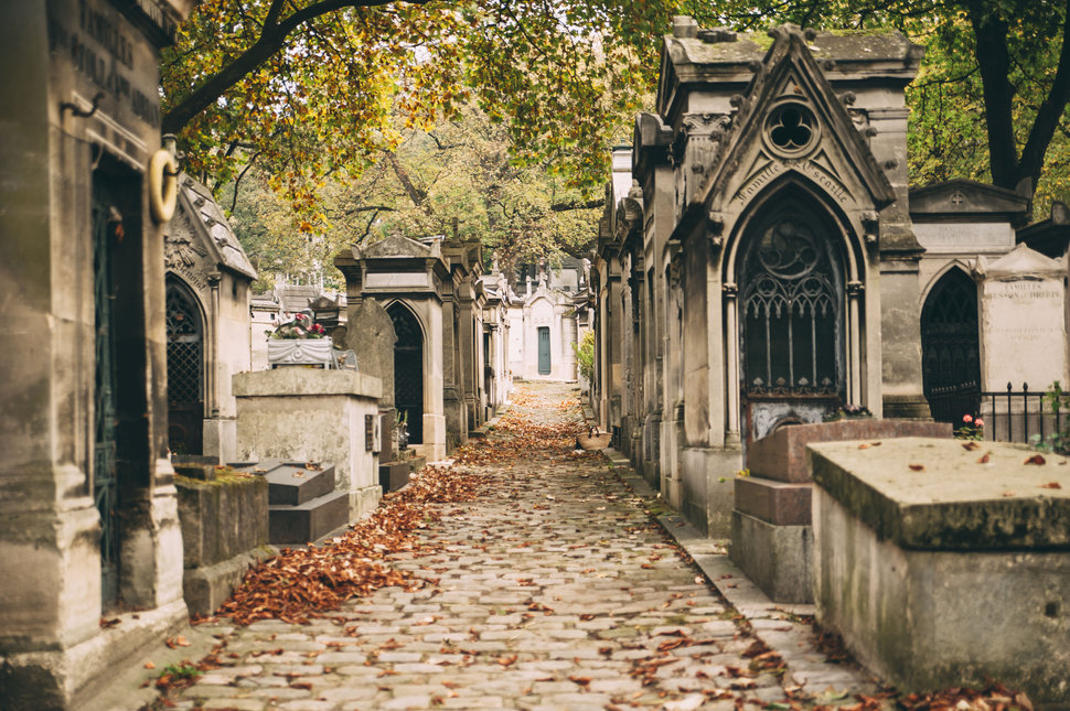 Best Famous Cemeteries to Visit in the World - Thrillist