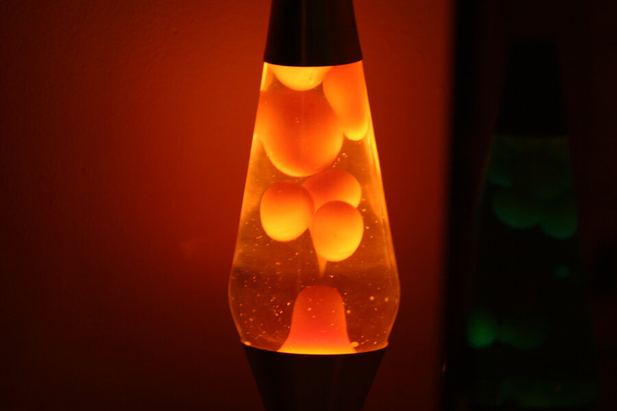 Bartenders Are Making Lava Lamp Cocktails - Thrillist