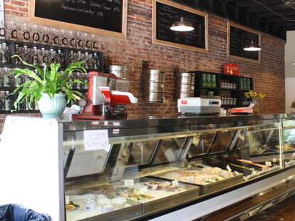 Oakhurst Market: A Bar in Decatur, GA - Thrillist
