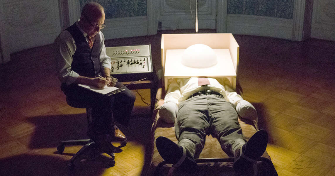 Netflix's Wormwood Trailer: Conspiracy Documentary From Errol Morris ...