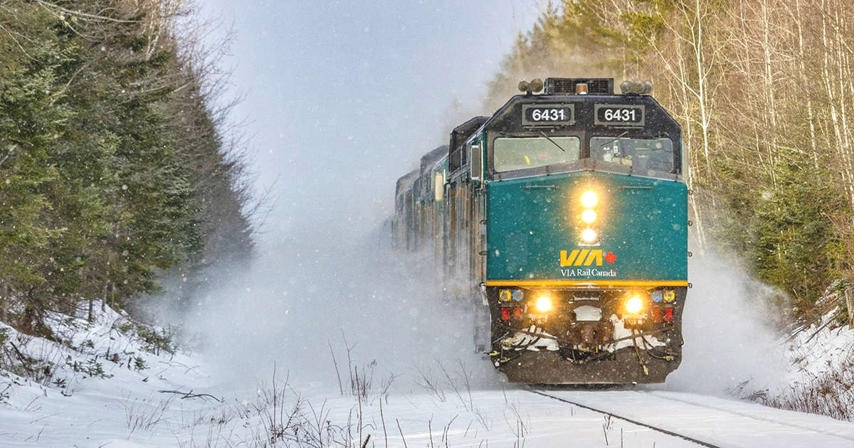Go Wine and Beer Tasting on This Cross-Canada Train - Thrillist