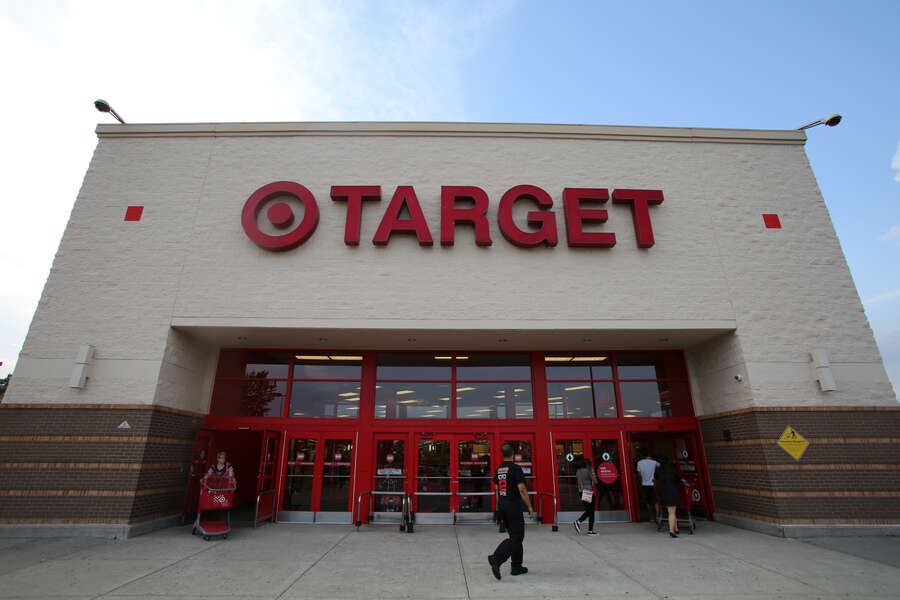Analyst Predicts Amazon May Buy Target in 2018 - Thrillist