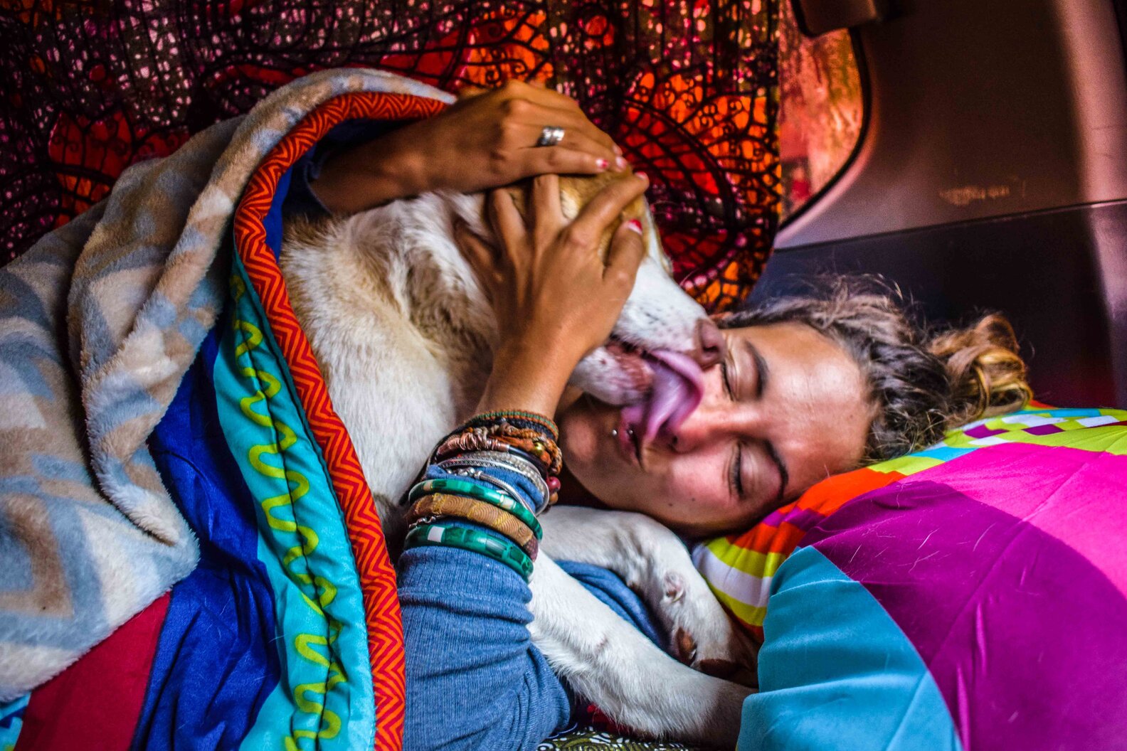 Woman Rescues Dog In Africa And Takes Her Traveling For The Next Year ...