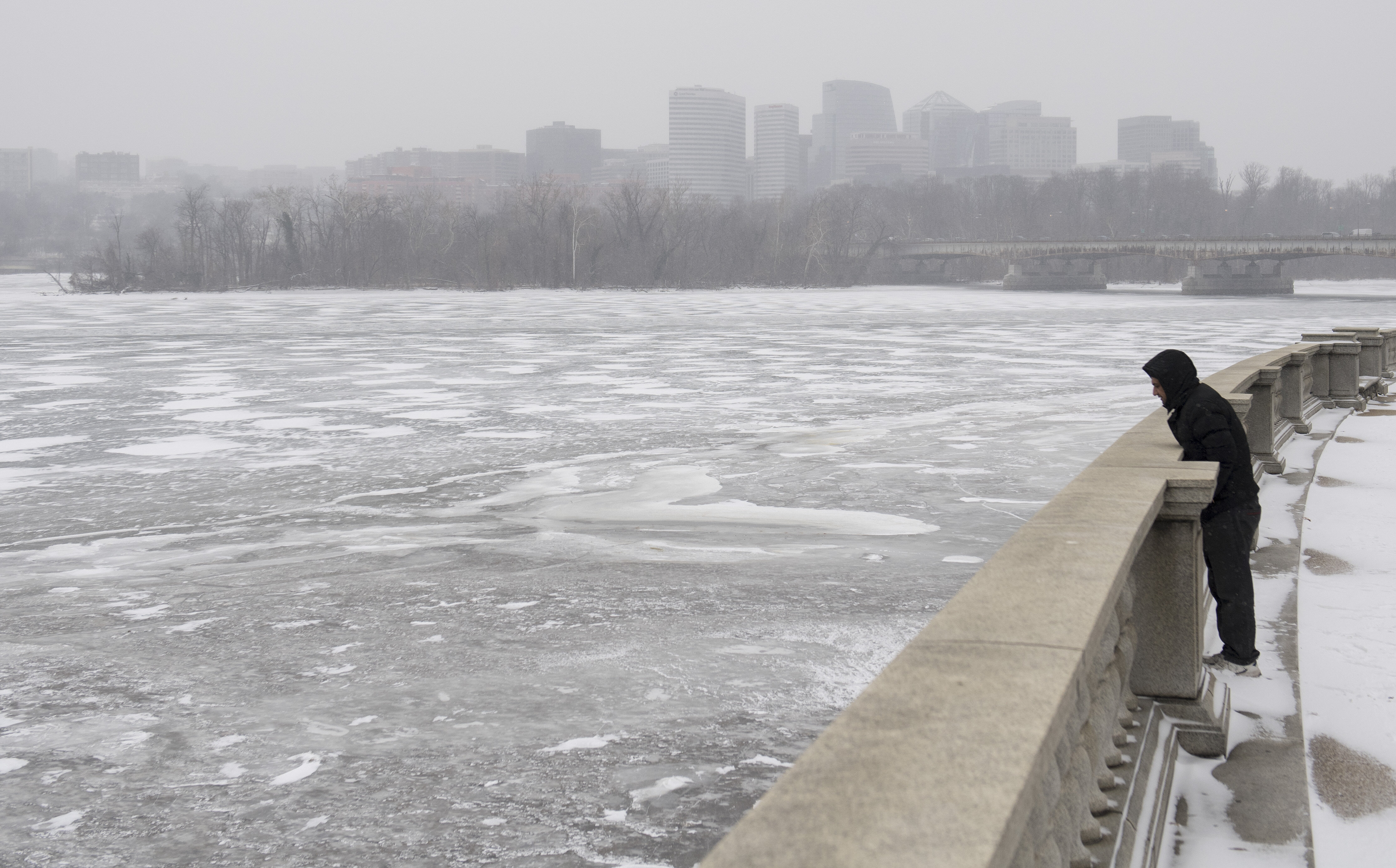 Bomb Cyclone Winter Storm Photos From Across the US - Thrillist