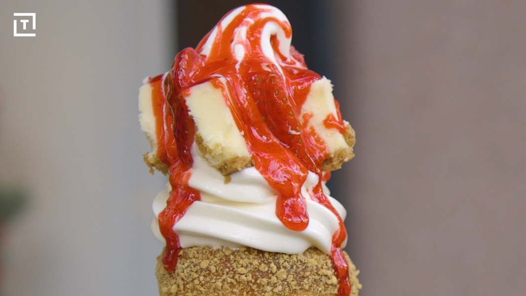 House of Chimney Cakes in Anaheim Serves Ice Cream Chimney Cake Cones ...