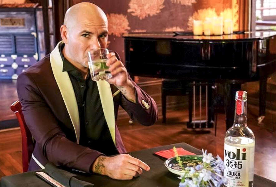 Pitbull Is Opening a Miami Cocktail Bar Called iLov305 - Thrillist