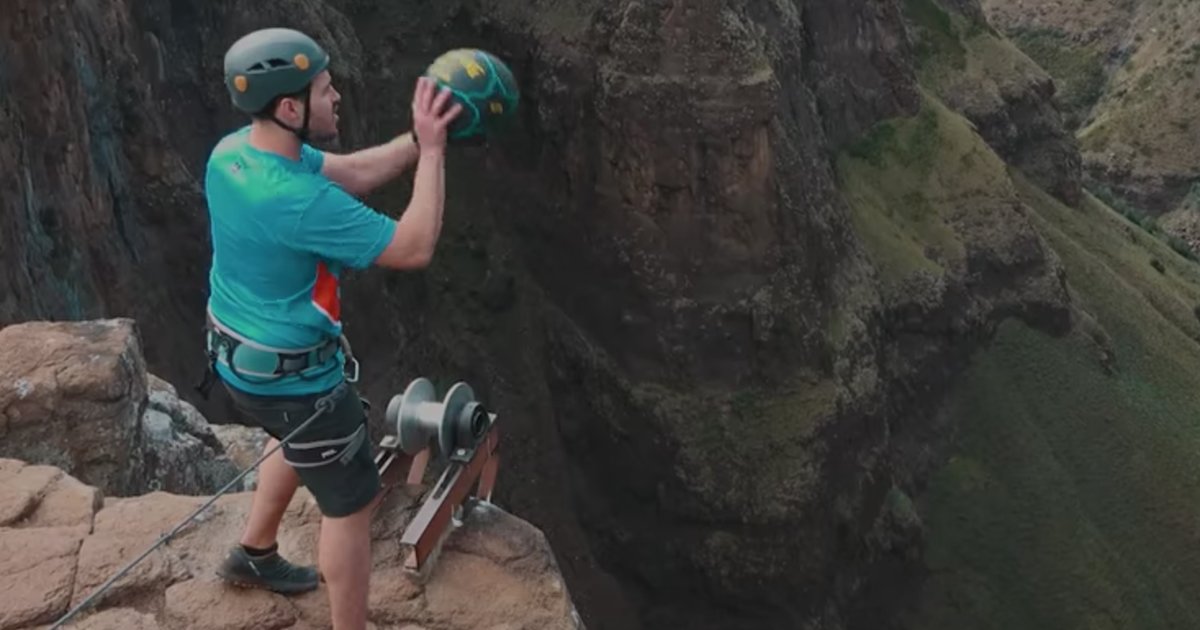 Highest Basketball Shot Guinness World Record Broken By YouTubers ...