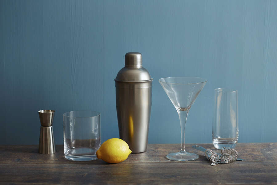 Best Cocktail Party Hosting Tips - Thrillist