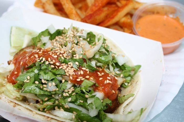 Chi'Lantro BBQ - Food Trailer Serving Mexican-Korean Fusion - Thrillist ...
