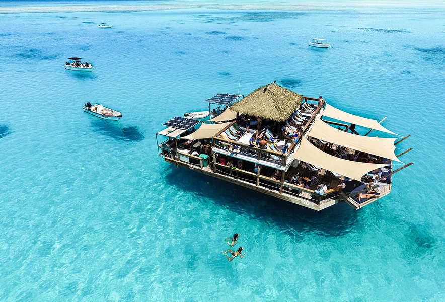 Floating Boat Bars With Beautiful Views - Thrillist