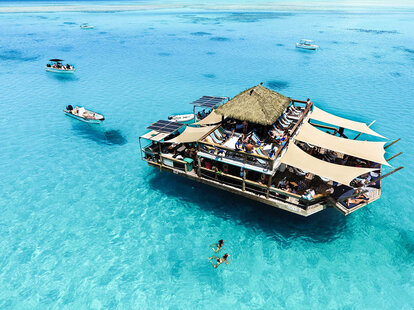 Floating Boat Bars With Beautiful Views - Thrillist