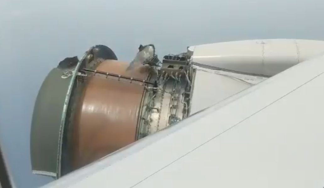 United Airlines Flight Lost Engine Cover: Video Shows Bumpy Flight ...