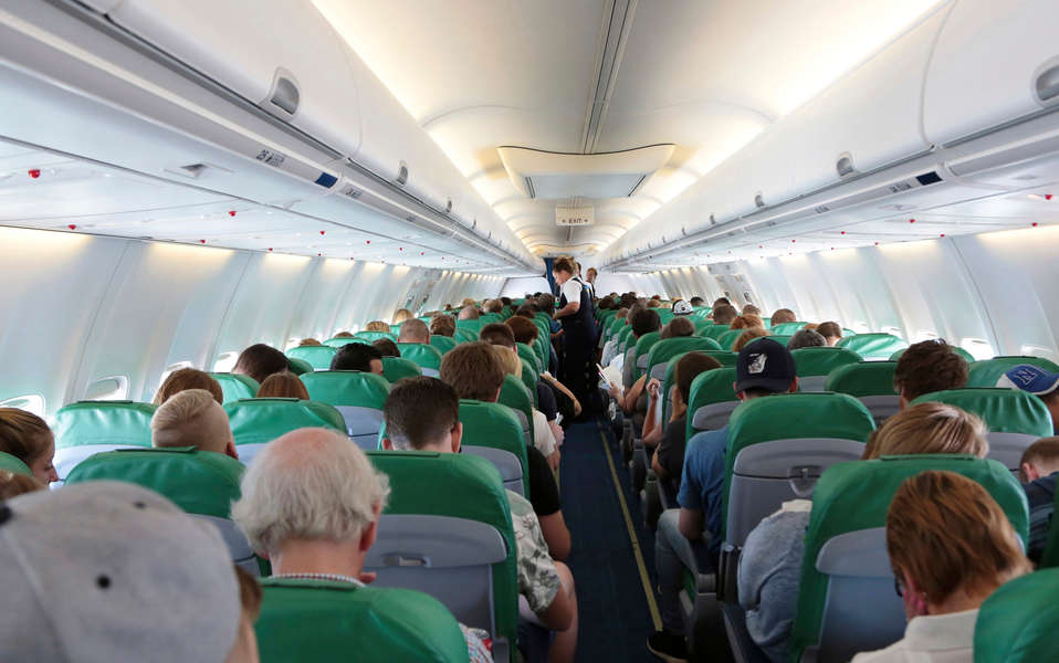 Passenger Fart on Transavia Airlines Flight Forces Emergency Landing ...