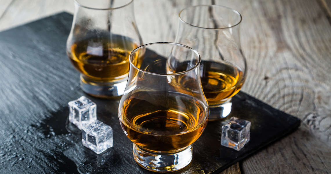 The Science Behind Water and Whiskey - Thrillist