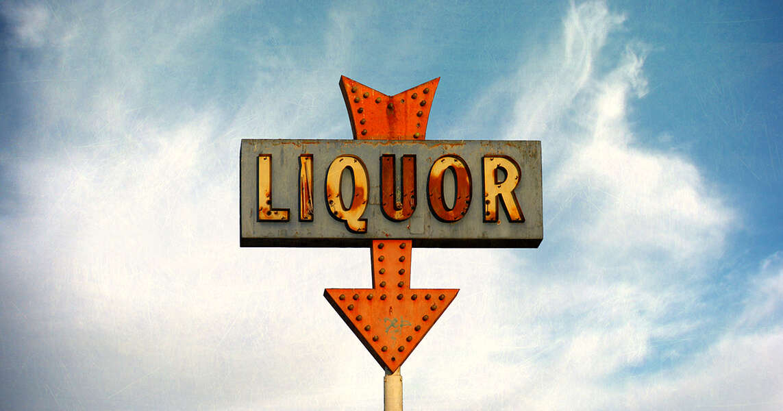 The Dos and Don’ts of Buying Bottom Shelf Liquor - Thrillist