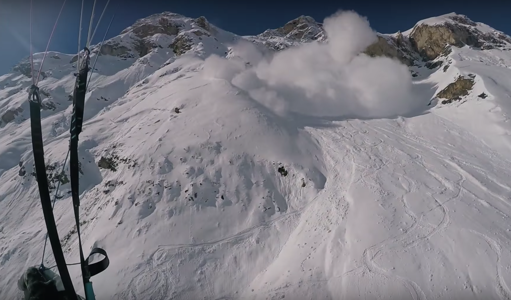 Skier Uses a Parachute to Escape an Avalanche at the Last Second ...