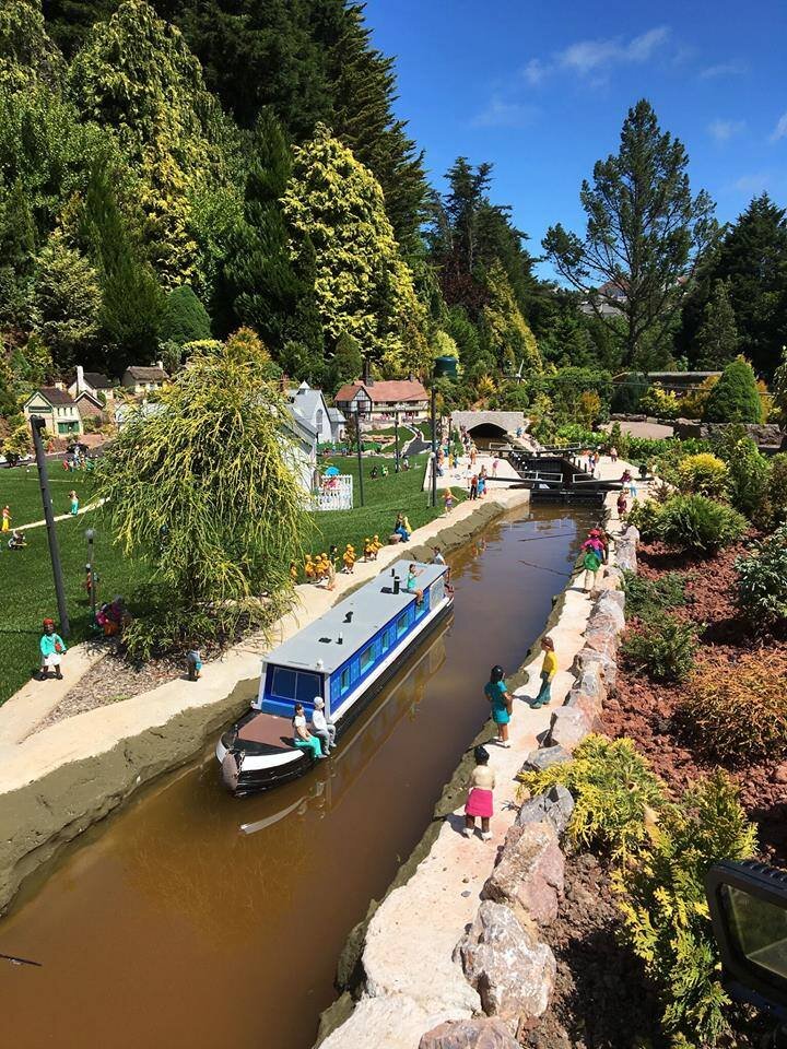Family Of Ducks Pay A Surprise Visit To A Tiny Model Town - The Dodo