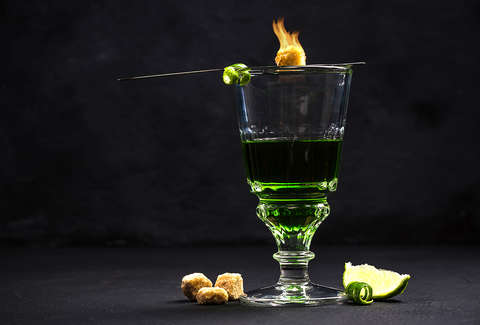 What Is Wormwood and What Does It Do to Absinthe? - Thrillist