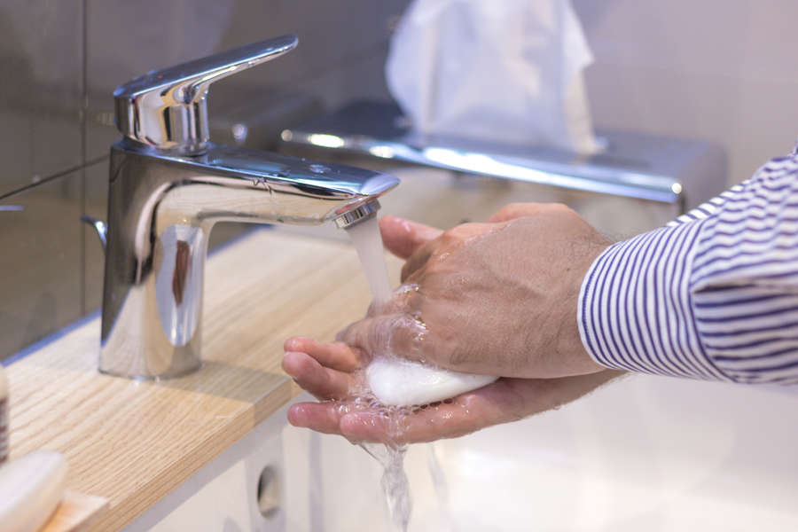 Americans Don't Know How to Wash Their Hands, CDC Reveals - Thrillist