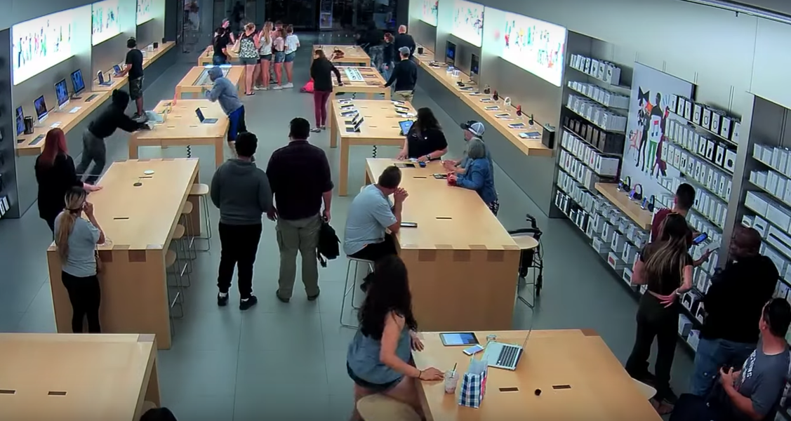 Thieves Steal $27,000 Worth of Products From Apple Store in 30 Seconds ...