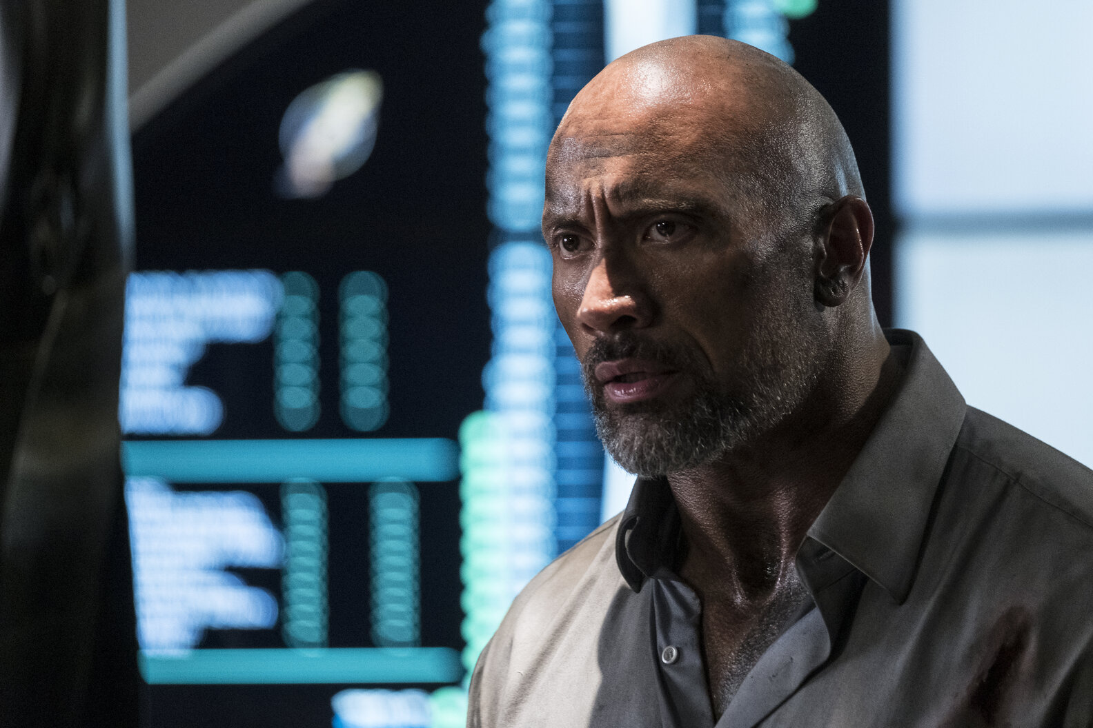 Skyscraper Review: Dwayne The Rock Johnson's Big Jump Steals the Movie ...