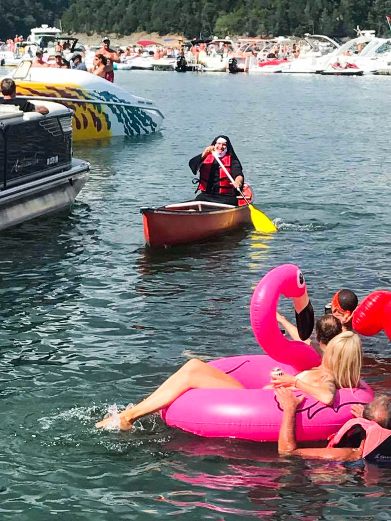 Best Party Lakes in the US to Vacation at This Summer - Thrillist