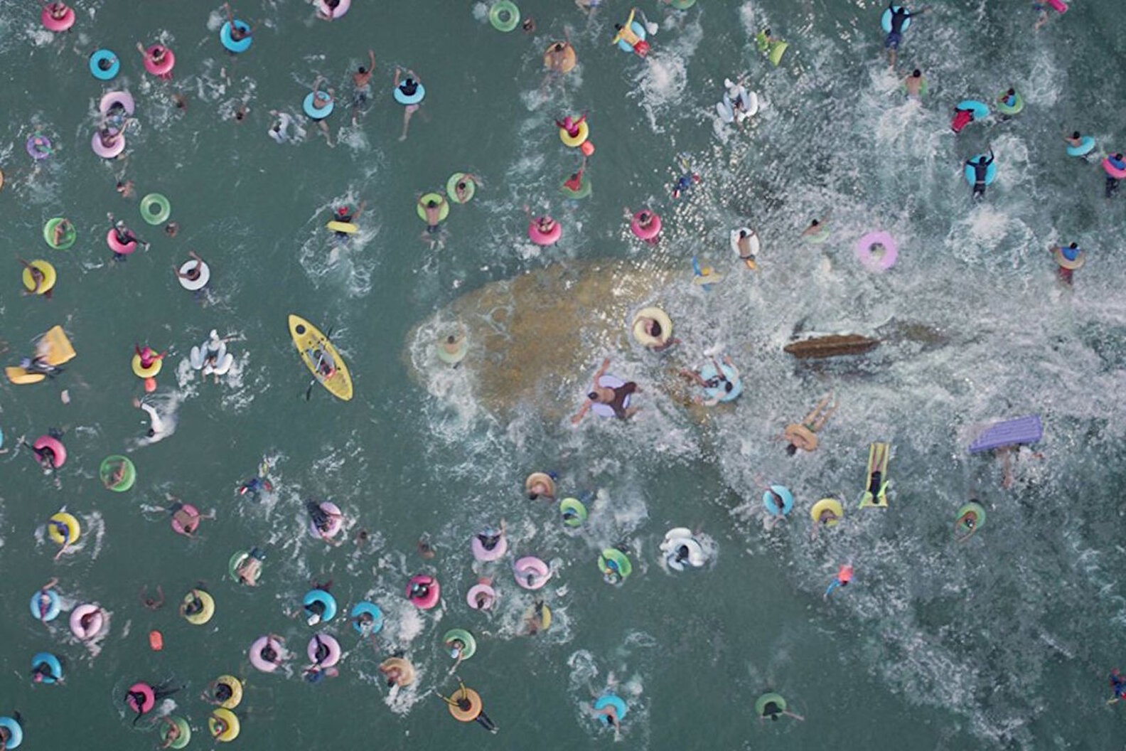 The Meg Ending, Explained: Will There Be a Sequel to New Shark Movie ...