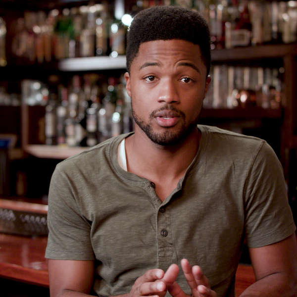 Bar Etiquette: How to Order On a Busy Night - Thrillist