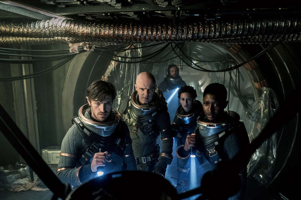 Nightflyers: How the Creator Adapted George R. R. Martin's Novella ...