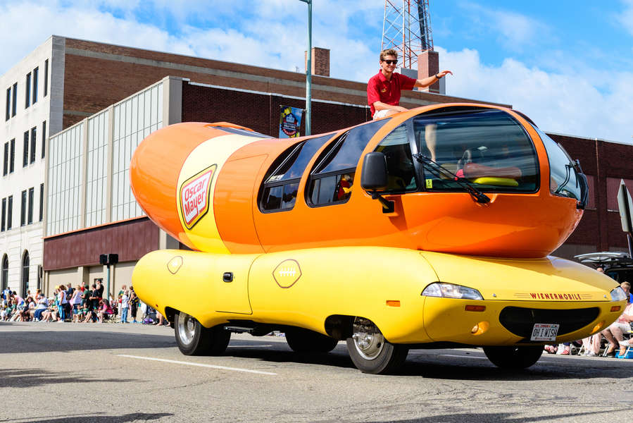 Oscar Mayer Hiring Wienermobile Driver & Brand Ambassador Right Now ...
